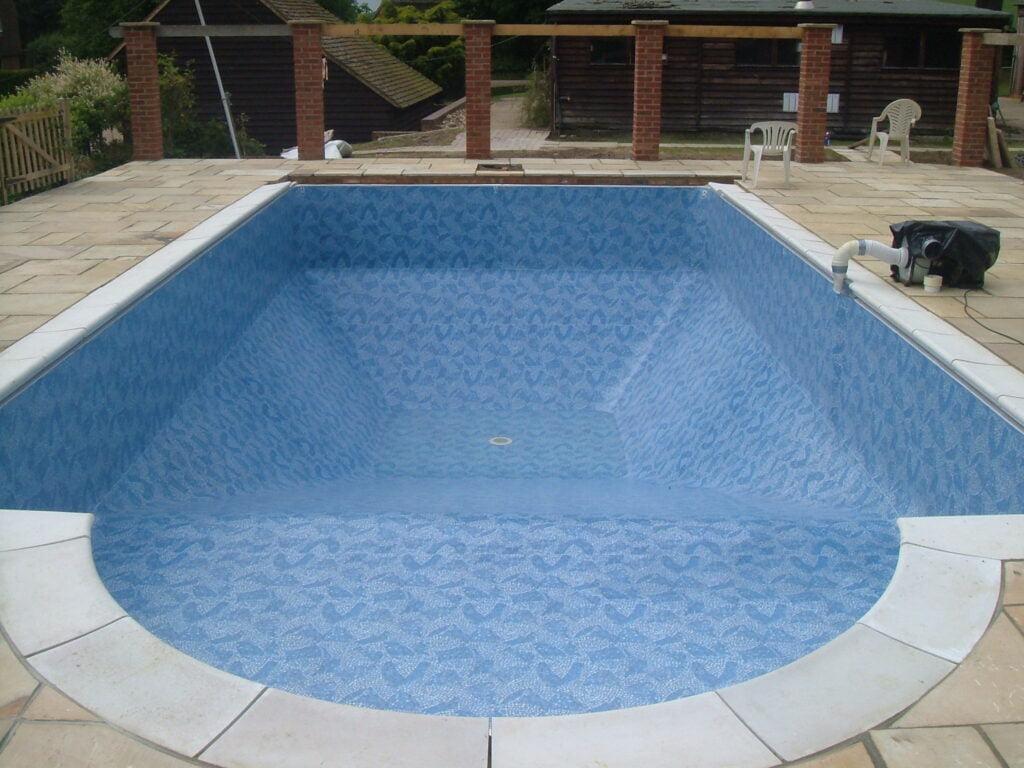 How To Choose The Right Swimming Pool Liners | Hydrocare