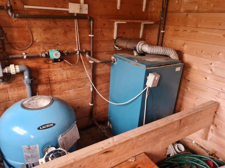 Which Swimming Pool Heating System Should I Choose?